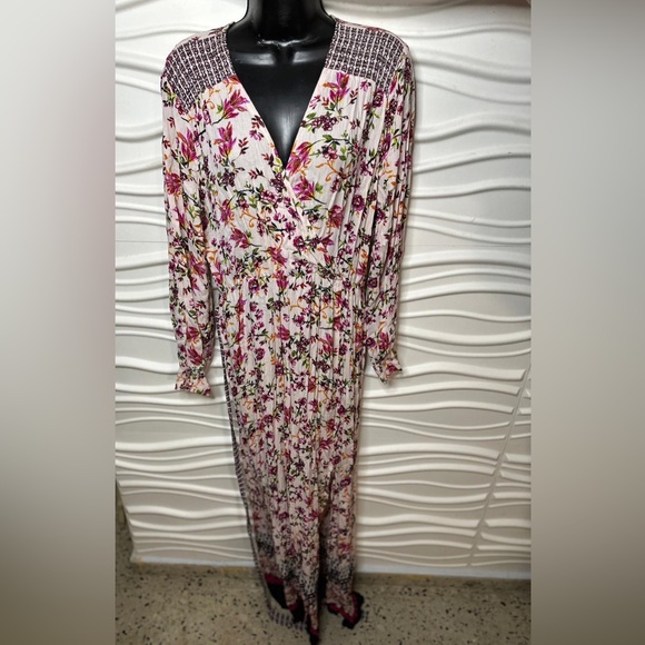 ECI | Dresses | Eci Flower Suit | Poshmark